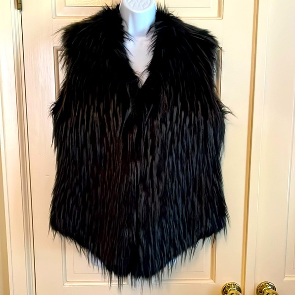 Ivanka Trump | Jackets & Coats | Ivanka Trump Faux Fur Shag Vest Black ...